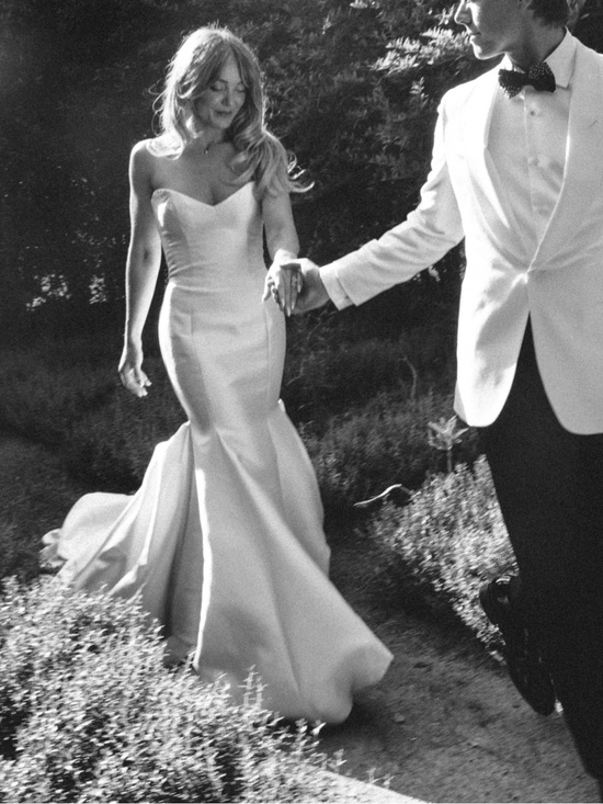 Sarah Seven | Dresses | Sarah Seven Sunset Strip Wedding Gown Size 4 ...